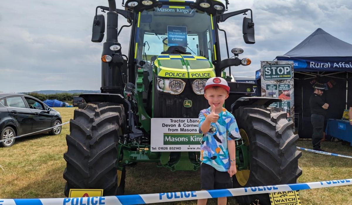 Optimus Crime police tractor joins Devon & Cornwall Police fleet ...