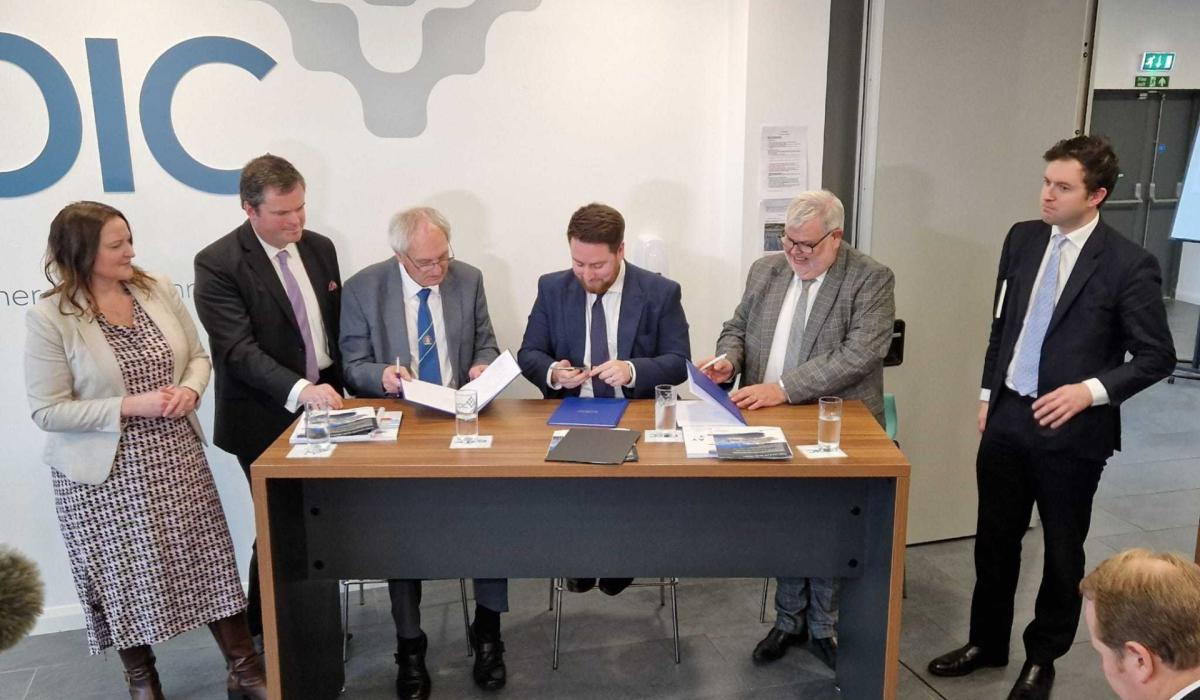 Devolution deal to give Devon and Torbay 'more powers' gets mixed reaction in North Devon ...