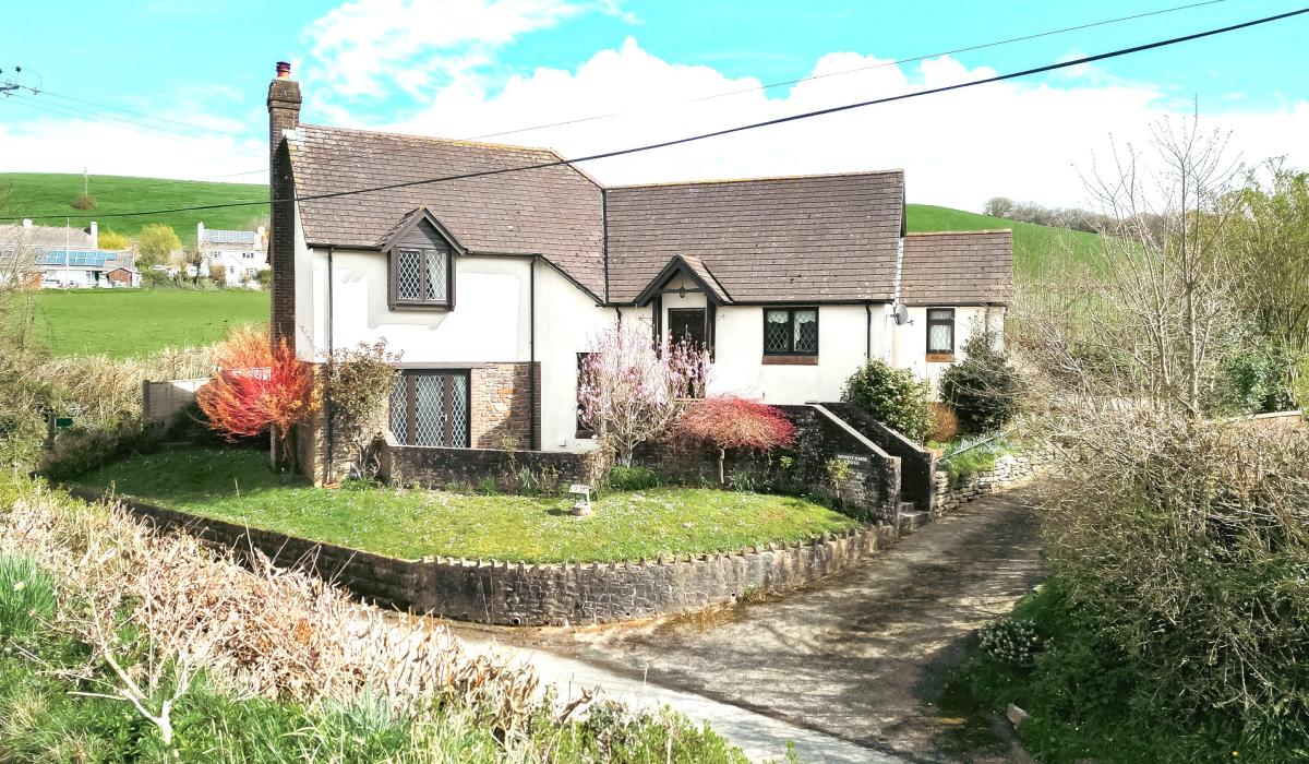 Impressive home split on two levels at Weare Gifford - Photo 1 of 4 ...