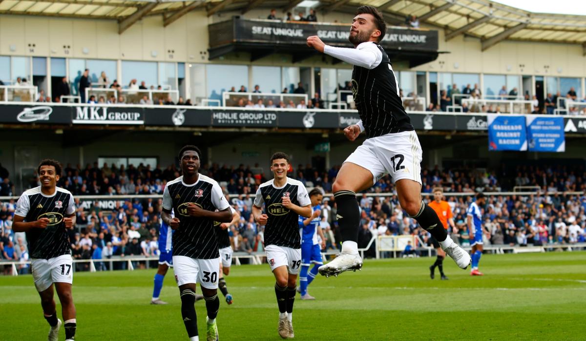 Grecians step on the Gas - North Devon Today