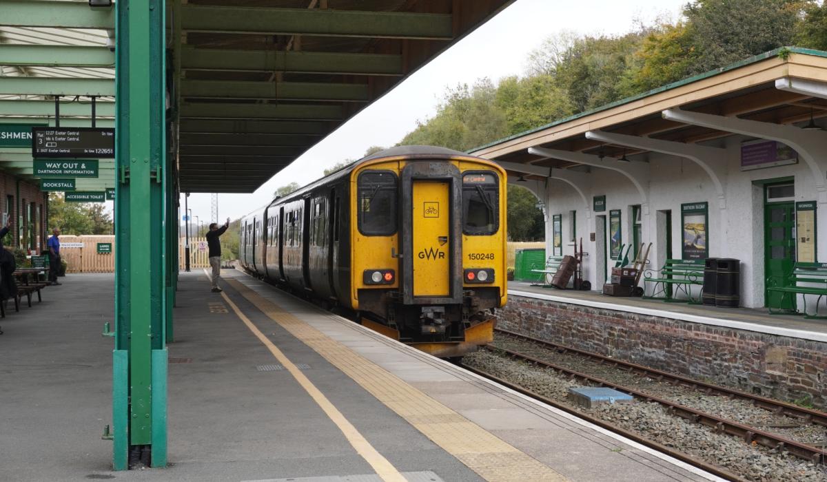 LIVE: Flooding brings sudden rail shutdown on several key Devon lines ...