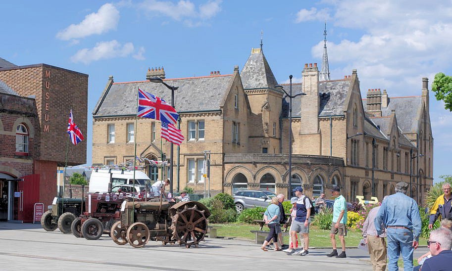 Pictures: Barnstaple pulls out all the stops for VE Day 80 celebrations ...