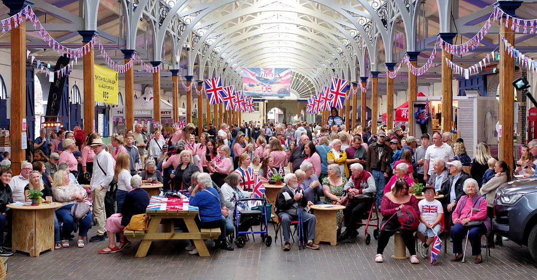Pictures: Barnstaple pulls out all the stops for VE Day 80 celebrations ...
