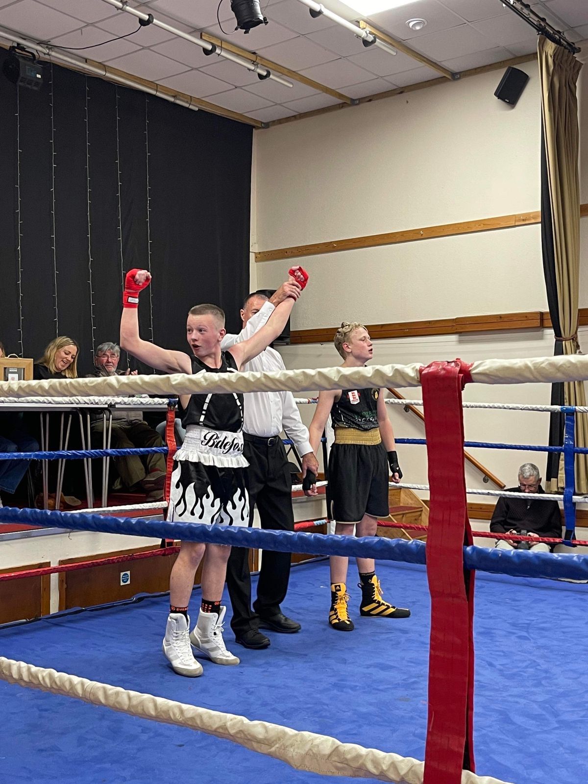 Bideford Boxing Club hosts a top show at Hartland - North Devon Today