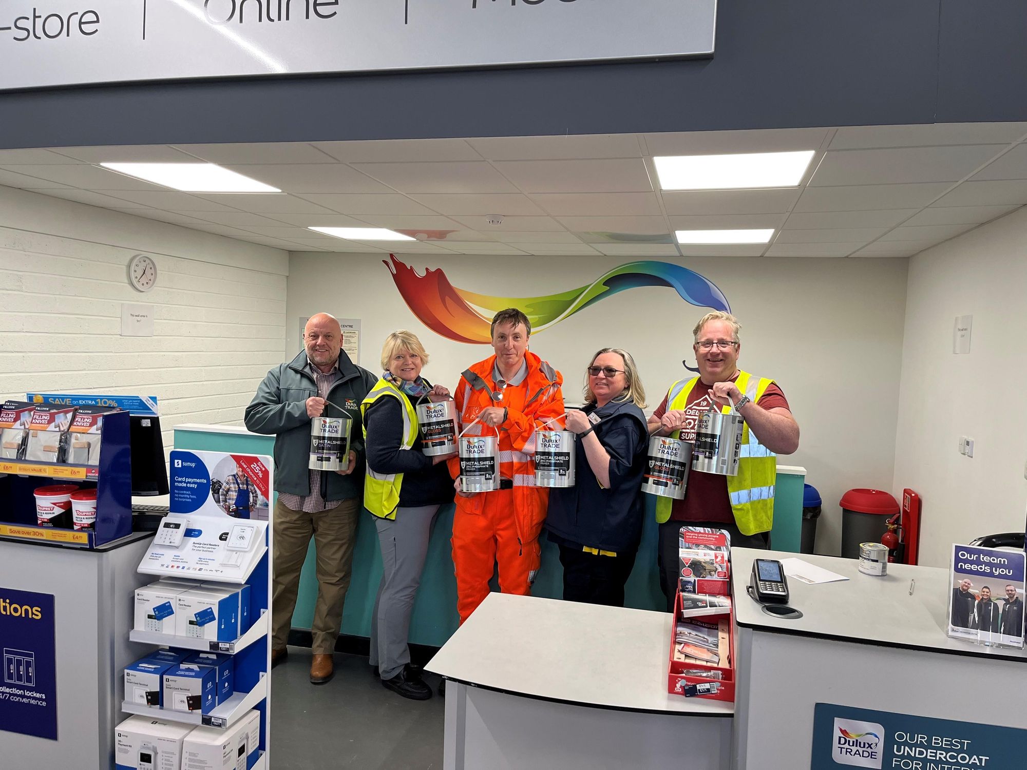 Barnstaple bollards painted - With an eye on the partially sighted ...